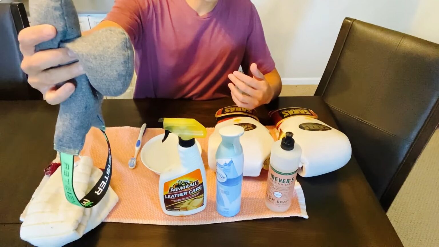 How to Clean Boxing Gloves: Cleaning Hacks You Need